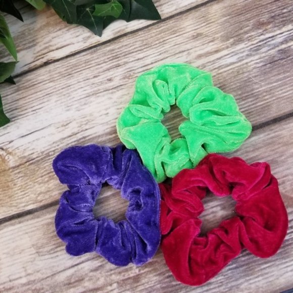 Brandy Melville | Accessories | Brandy Melville Photo 3 Velvet Bright ...